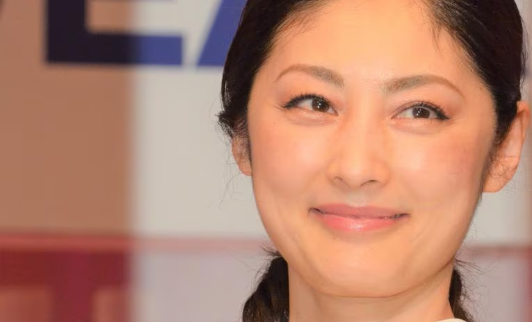 「常盤貴子」4年ぶり連ドラ出演にSNSも騒然！ かつての“連ドラ女王”の人気がいまだ衰えないワケ〈きょう日曜日の初耳学出演〉 | AERA dot. (アエラドット)